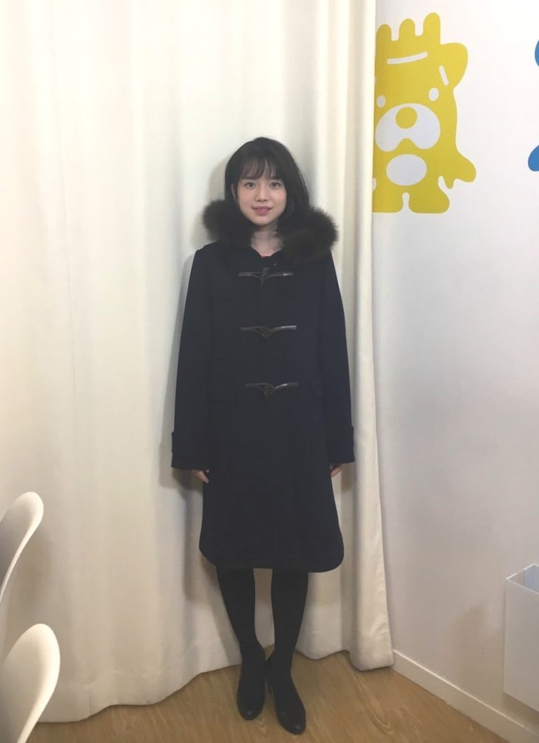 弘中綾香 黒タイツパンプス (原宿AbemaNews 2016/11②) – ツマサキナメタイ